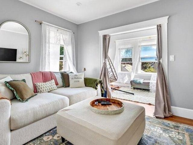house with 5 bedroom, Boston MA ES105476491