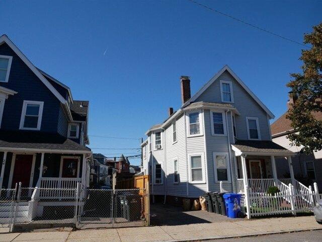 house with 5 bedroom, Boston MA ES105061084