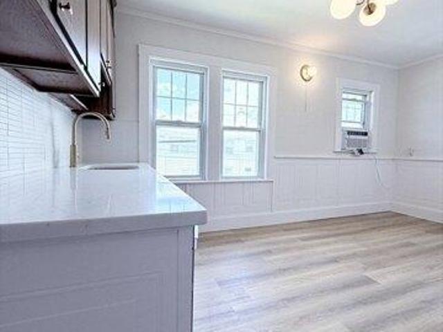 house with 5 bedroom, Boston MA ES105061107