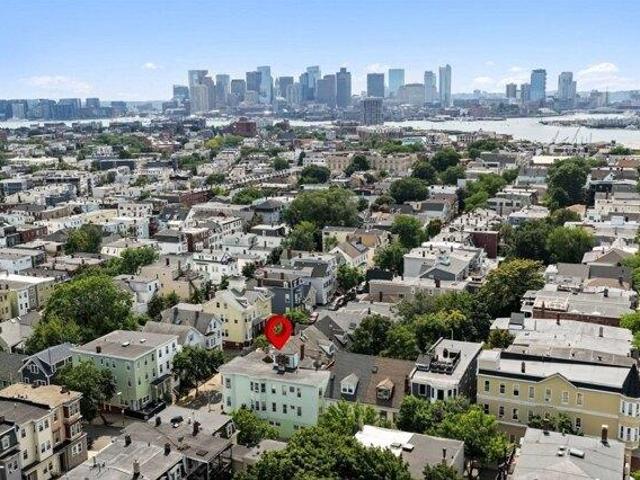 house with 5 bedroom, Boston MA ES105096134