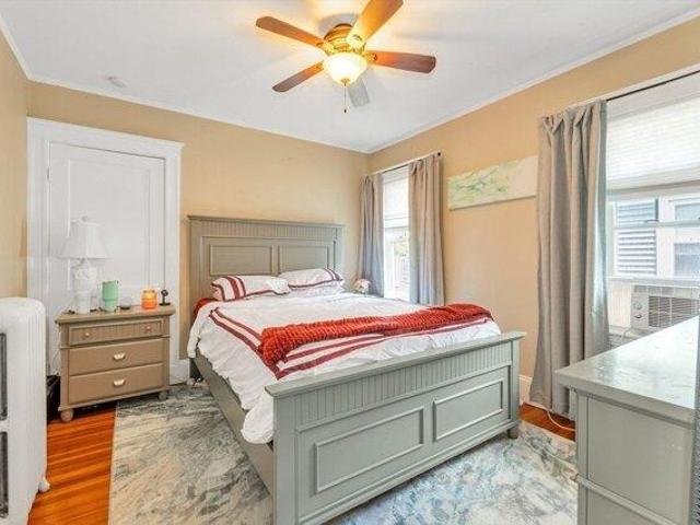 house with 5 bedroom, Boston MA ES105126994