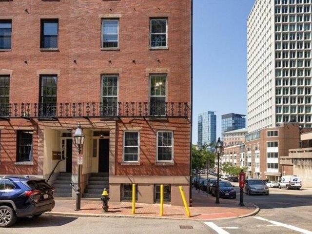house with 5 bedroom, Boston MA ES105232269