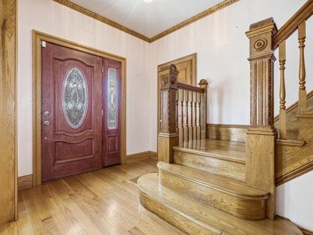 house with 5 bedroom, Boston MA ES105277644
