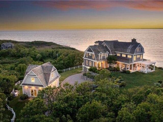 house with 5 bedroom, Block Island RI DLS102762428