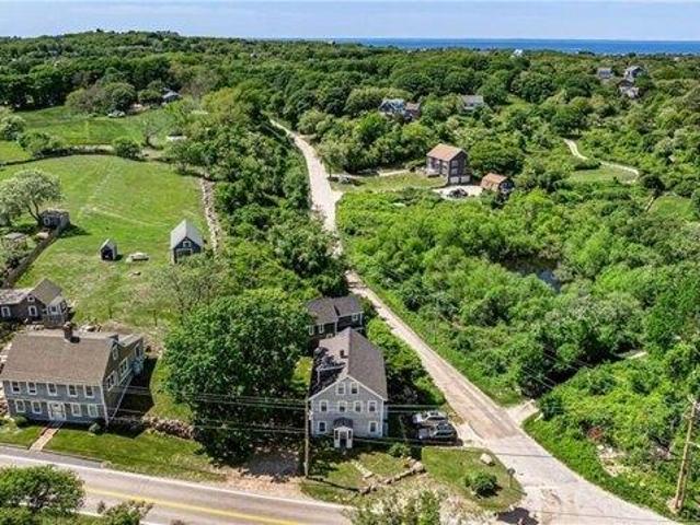 house with 5 bedroom, Block Island RI DS102342728