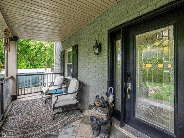 house with 5 bedroom, Bloomfield NJ DLS102564313