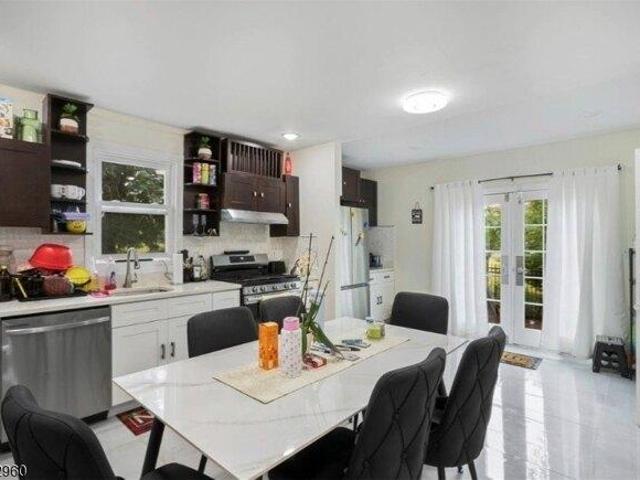 house with 5 bedroom, Bloomfield NJ DS102212131