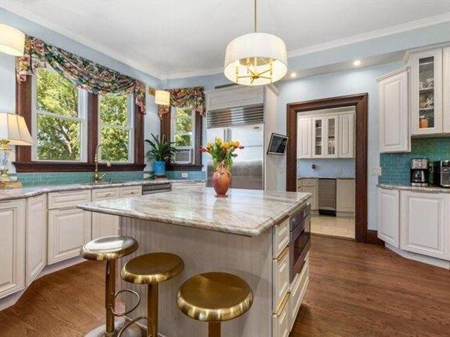 house with 5 bedroom, Blackstone MA DS103222616
