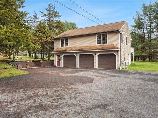 house with 5 bedroom, Blackstone MA ES102823097