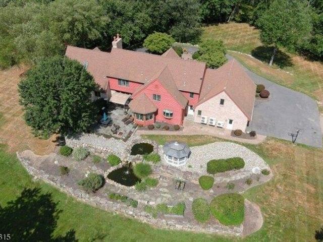 house with 5 bedroom, Blairstown NJ DLS102585347