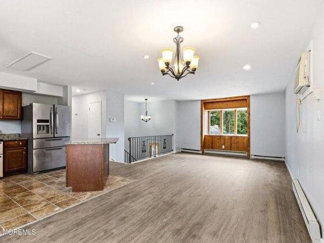 house with 5 bedroom, Browns Mills NJ ES104870214