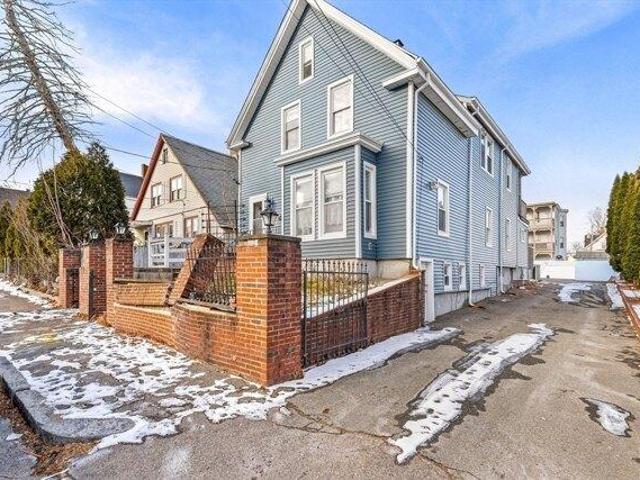 house with 5 bedroom, Brockton MA DS102826488