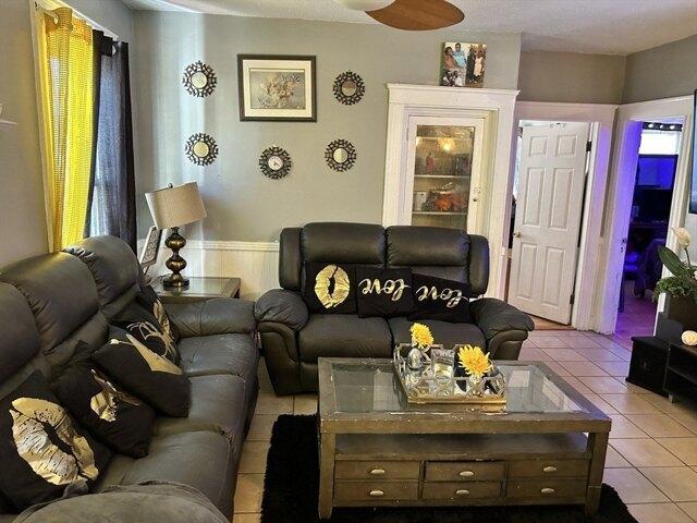 house with 5 bedroom, Brockton MA ES102825397