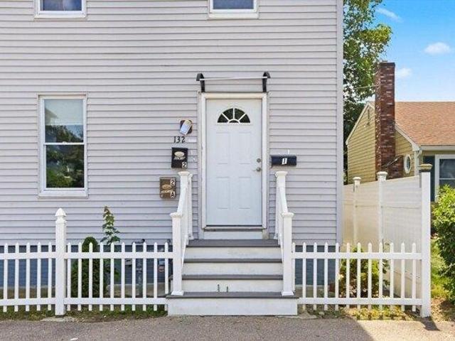 house with 5 bedroom, Brockton MA ES104811791