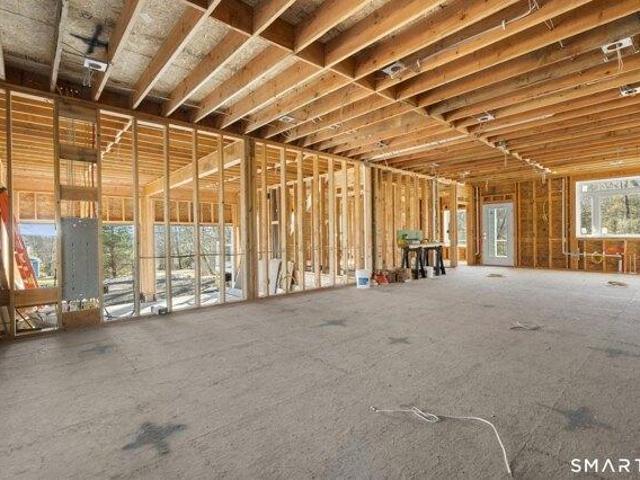 house with 5 bedroom, Brookfield CT DS102216831