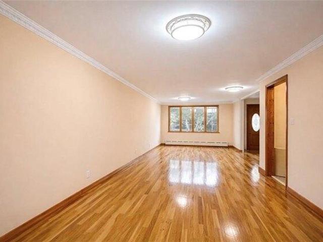 house with 5 bedroom, Brooklyn NY DLS101780728