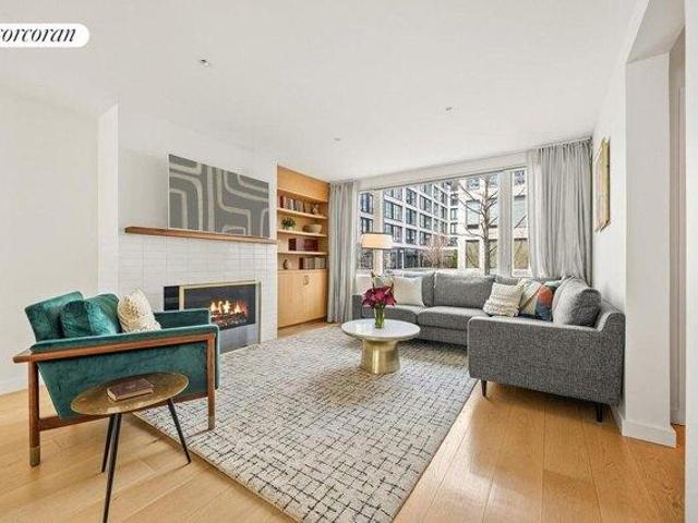 house with 5 bedroom, Brooklyn NY DLS101780798