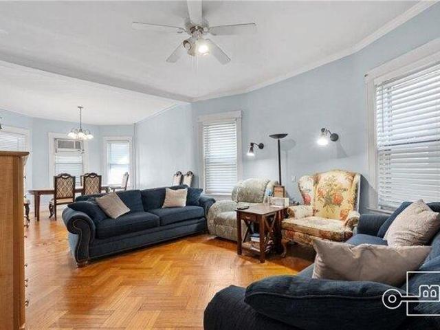 house with 5 bedroom, Brooklyn NY DLS101781953