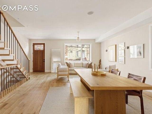 house with 5 bedroom, Brooklyn NY DLS101800152