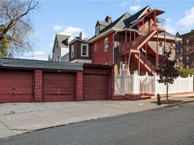 house with 5 bedroom, Brooklyn NY DLS102563614