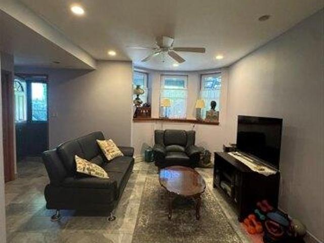 house with 5 bedroom, Brooklyn NY DLS102282468