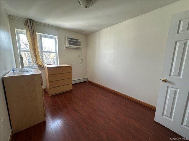 house with 5 bedroom, Brooklyn NY ES103601535