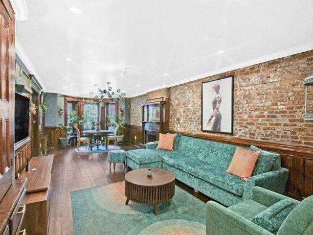 house with 5 bedroom, Brooklyn NY ES104907849