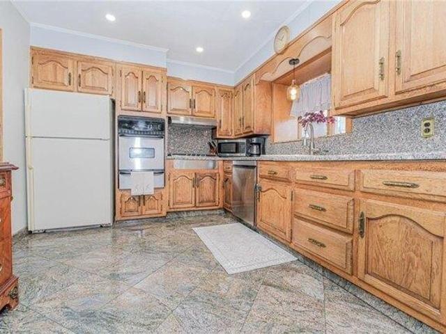 house with 5 bedroom, Brooklyn NY ES104909668