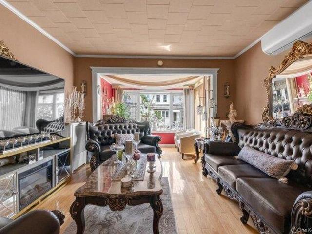 house with 5 bedroom, Brooklyn NY ES105207713