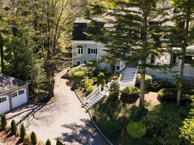 house with 5 bedroom, Brookline MA DLS103036327