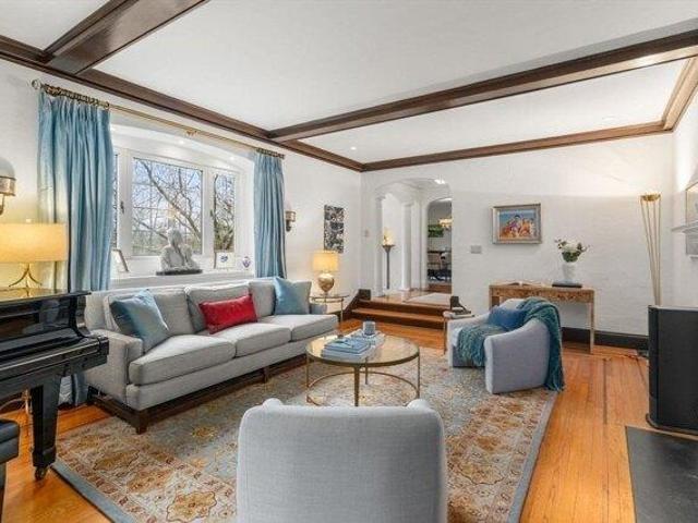 house with 5 bedroom, Brookline MA DS102476384