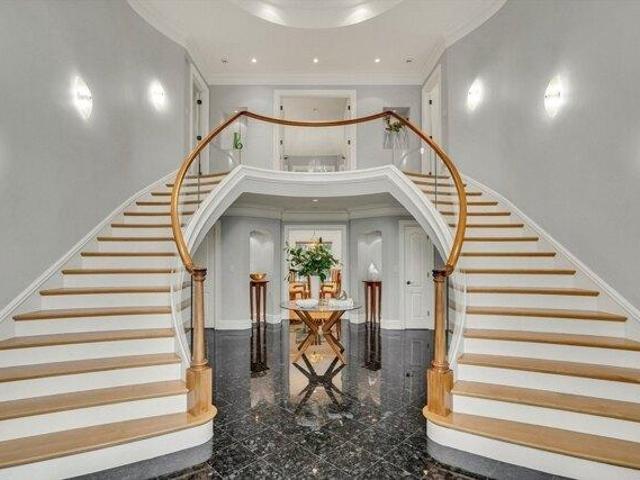 house with 5 bedroom, Brookline MA DS102708930