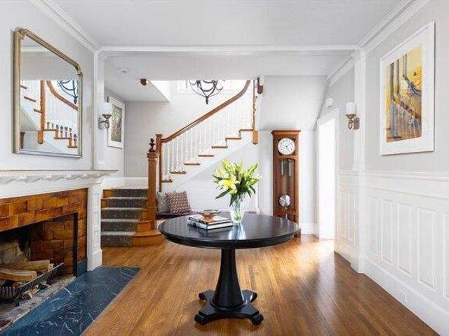 house with 5 bedroom, Brookline MA DS102775311