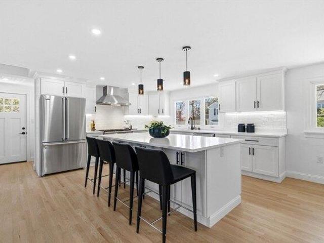 house with 5 bedroom, Brookline MA DS102282579