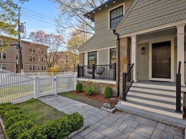 house with 5 bedroom, Brookline MA DS102346633