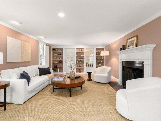house with 5 bedroom, Brookline MA DS103017073