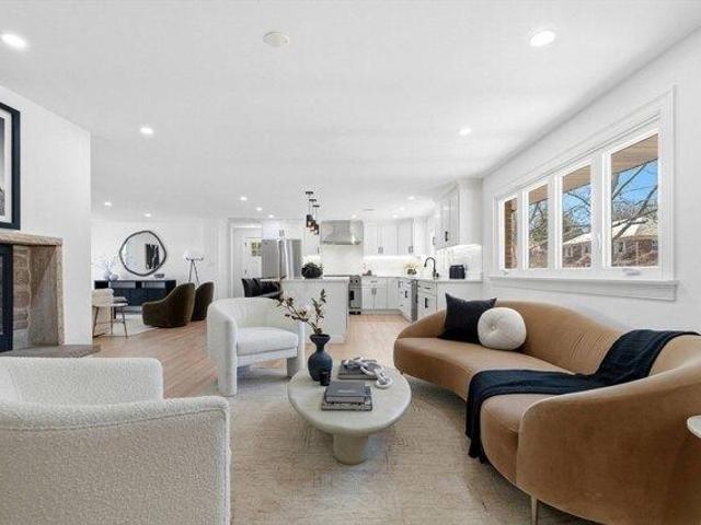 house with 5 bedroom, Brookline MA DS103162766