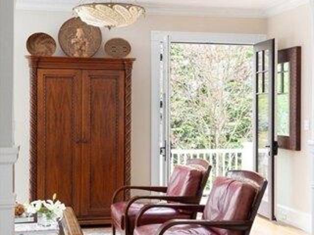 house with 5 bedroom, Brookline MA ES102824042