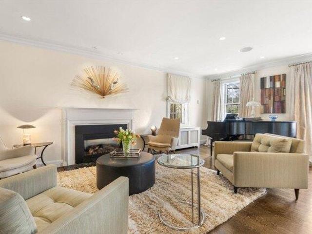 house with 5 bedroom, Brookline MA ES103493935