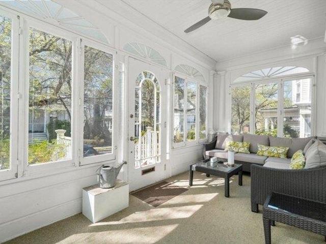 house with 5 bedroom, Brookline MA ES103932846