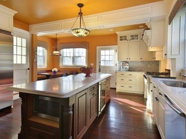 house with 5 bedroom, Brookline MA ES103163211