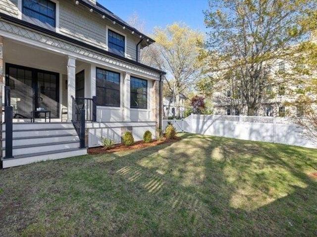 house with 5 bedroom, Brookline MA ES103220440