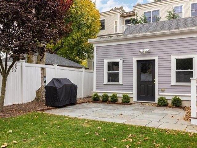 house with 5 bedroom, Brookline MA ES103220347