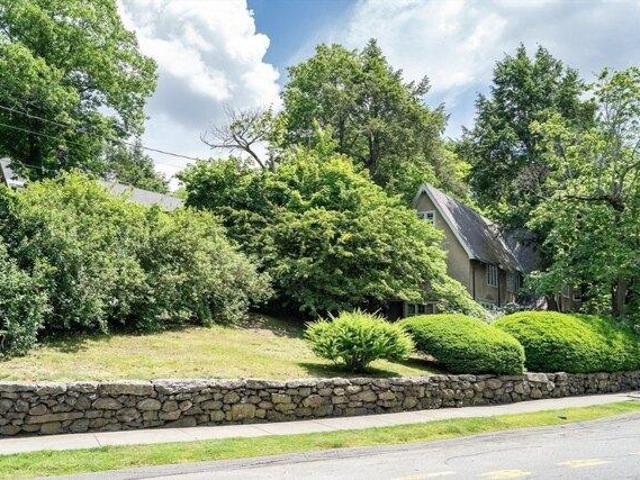 house with 5 bedroom, Brookline MA ES104903515