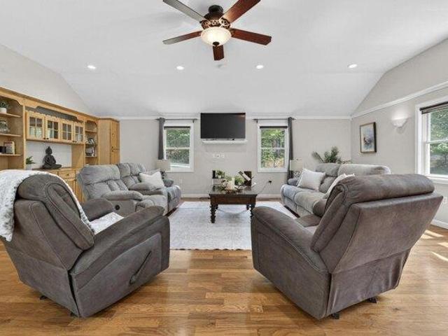 house with 5 bedroom, Brookline NH DS103160571