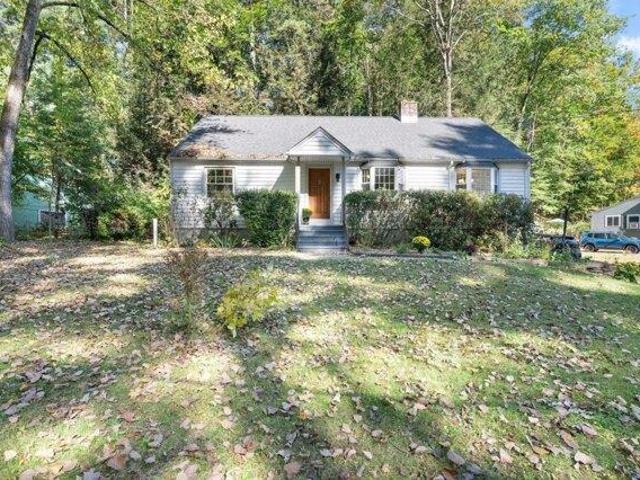 house with 5 bedroom, Brattleboro VT DLS102157725