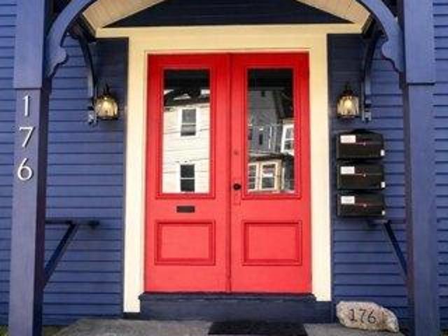 house with 5 bedroom, Brattleboro VT DLS102258399