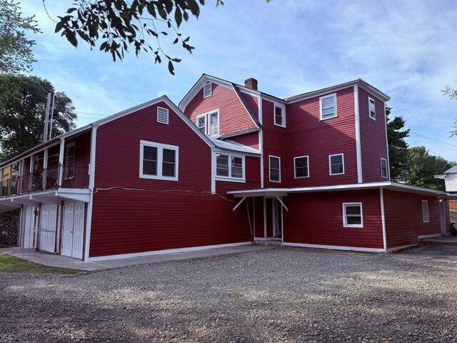 house with 5 bedroom, Brattleboro VT DS104043139