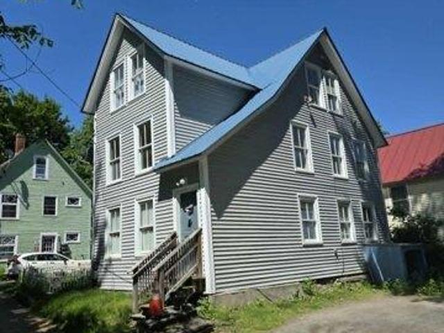 house with 5 bedroom, Brattleboro VT DS104010953