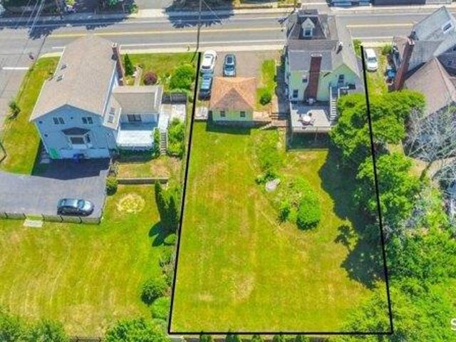 house with 5 bedroom, Branford CT ES104352199